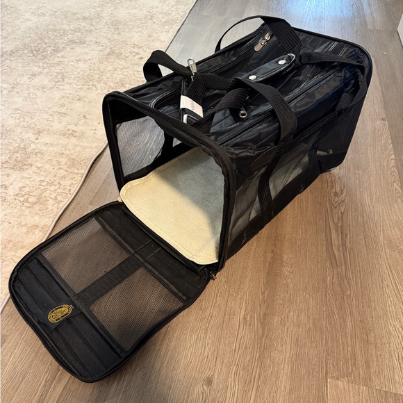 Dog | Sherpa Black Mesh Pet Carrier | Poshmark